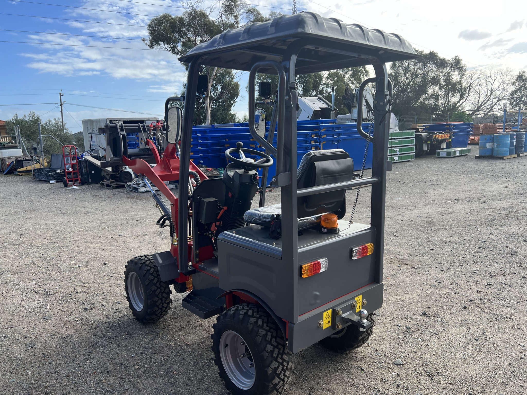 400KG Electric Mini Loader w/Quick Hitch - Perth Equipment Sales
