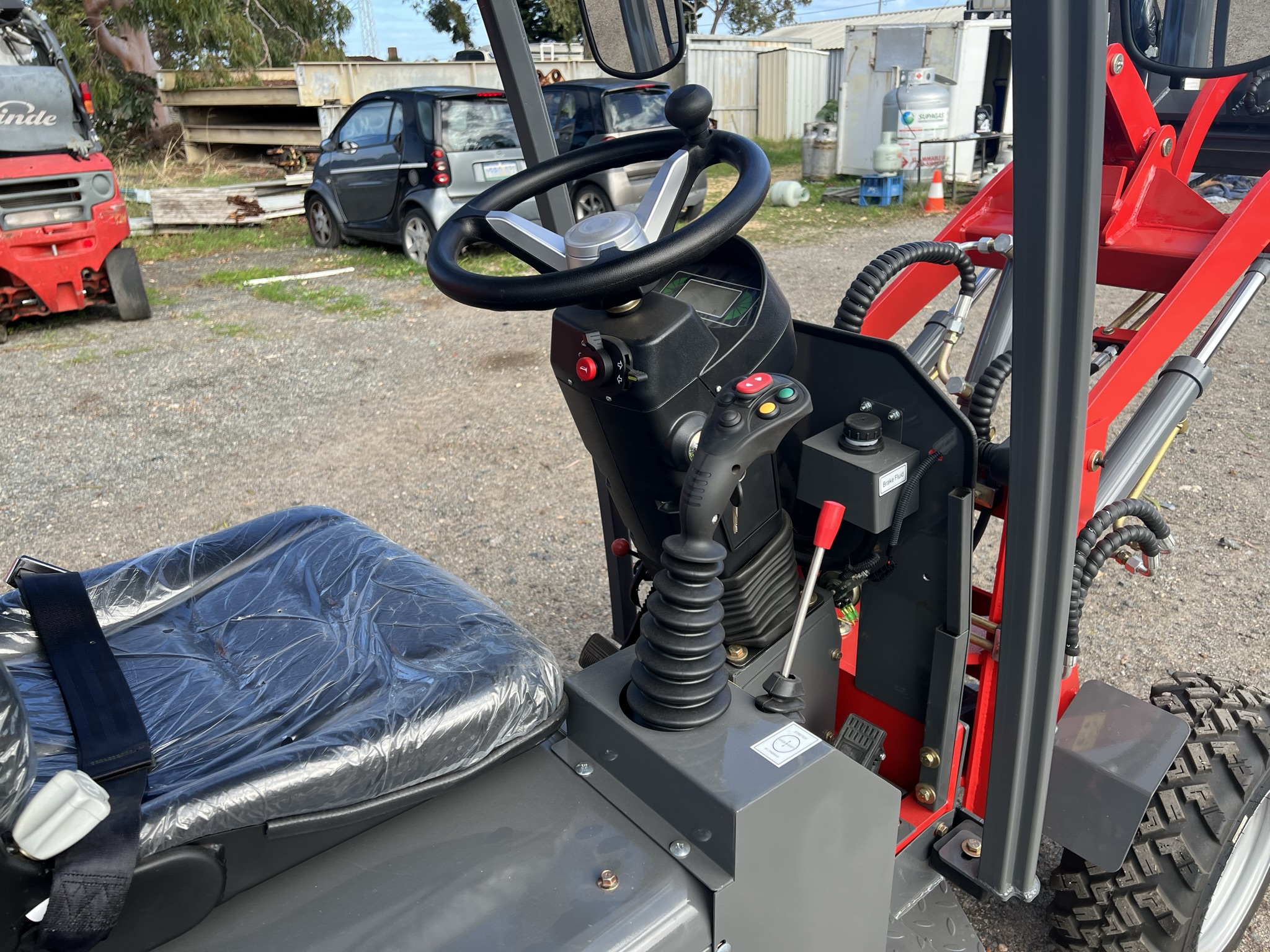 400KG Electric Mini Loader w/Quick Hitch - Perth Equipment Sales