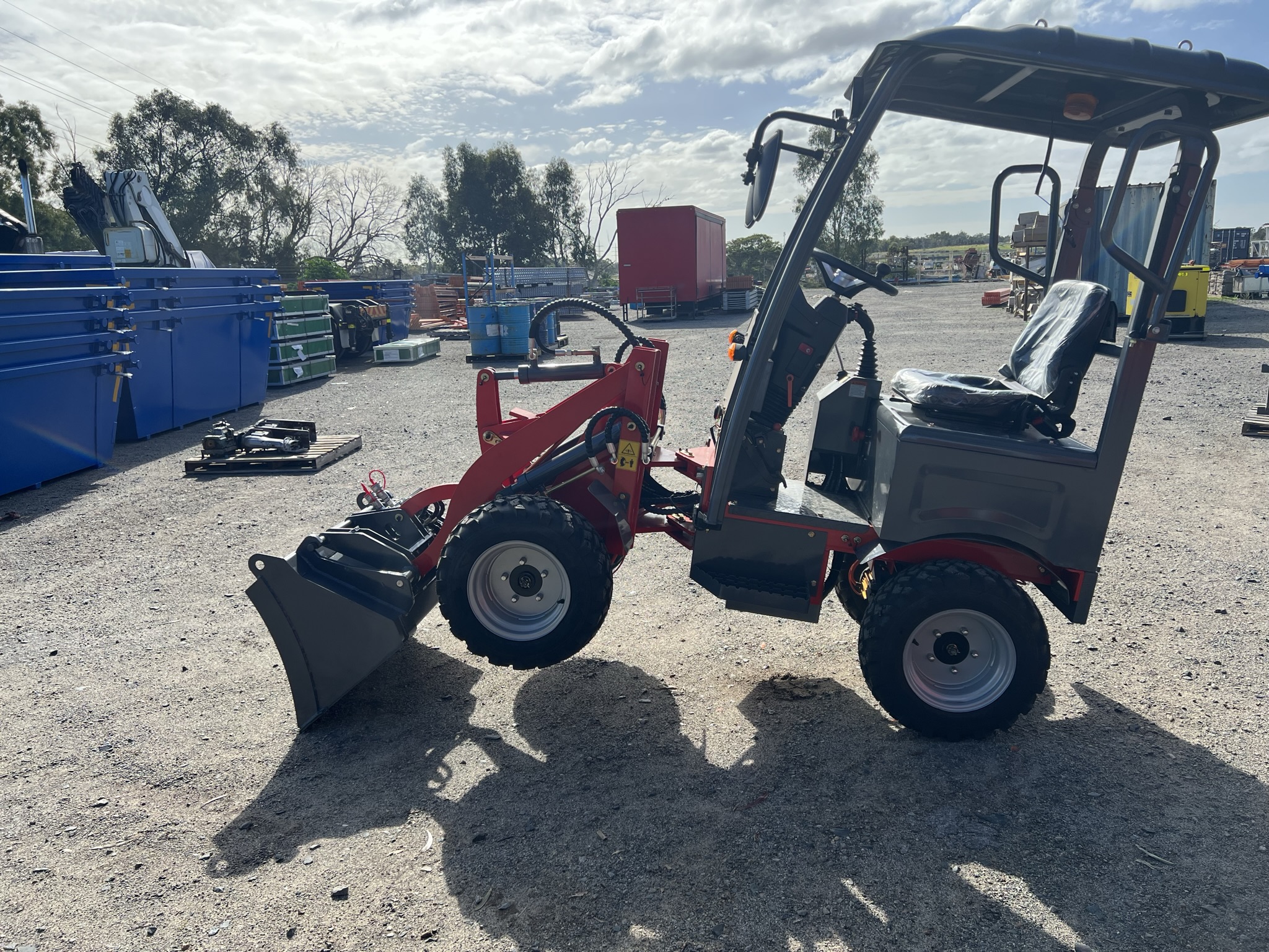 400KG Electric Mini Loader w/Quick Hitch - Perth Equipment Sales