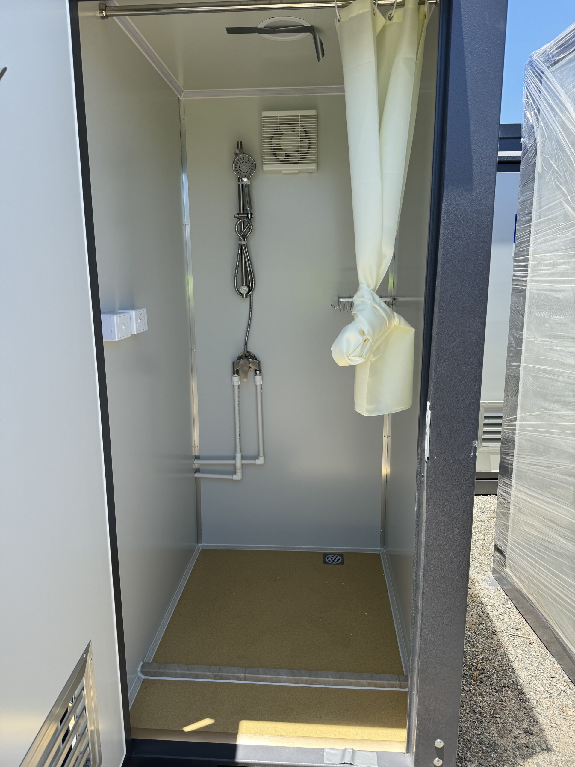 Transportable Double Shower Unit - Perth Equipment Sales
