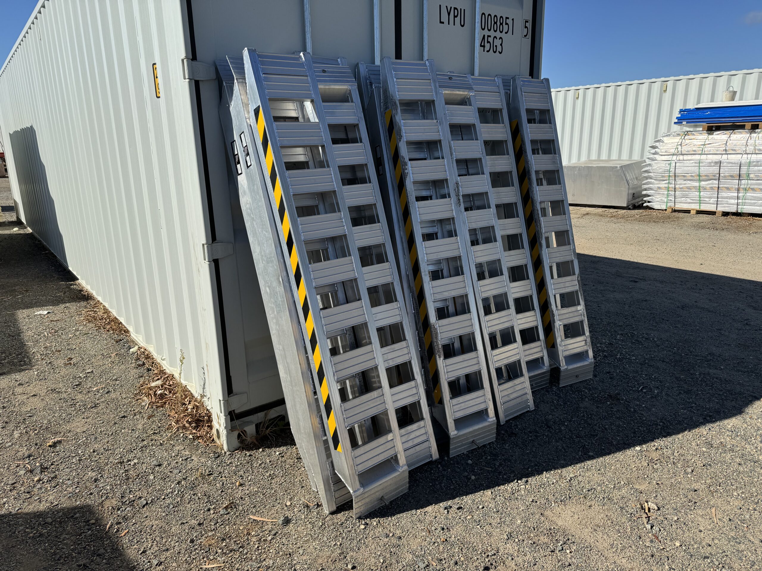 Aluminium Loading Ramps Pair 2000kg 2000mm - Perth Equipment Sales