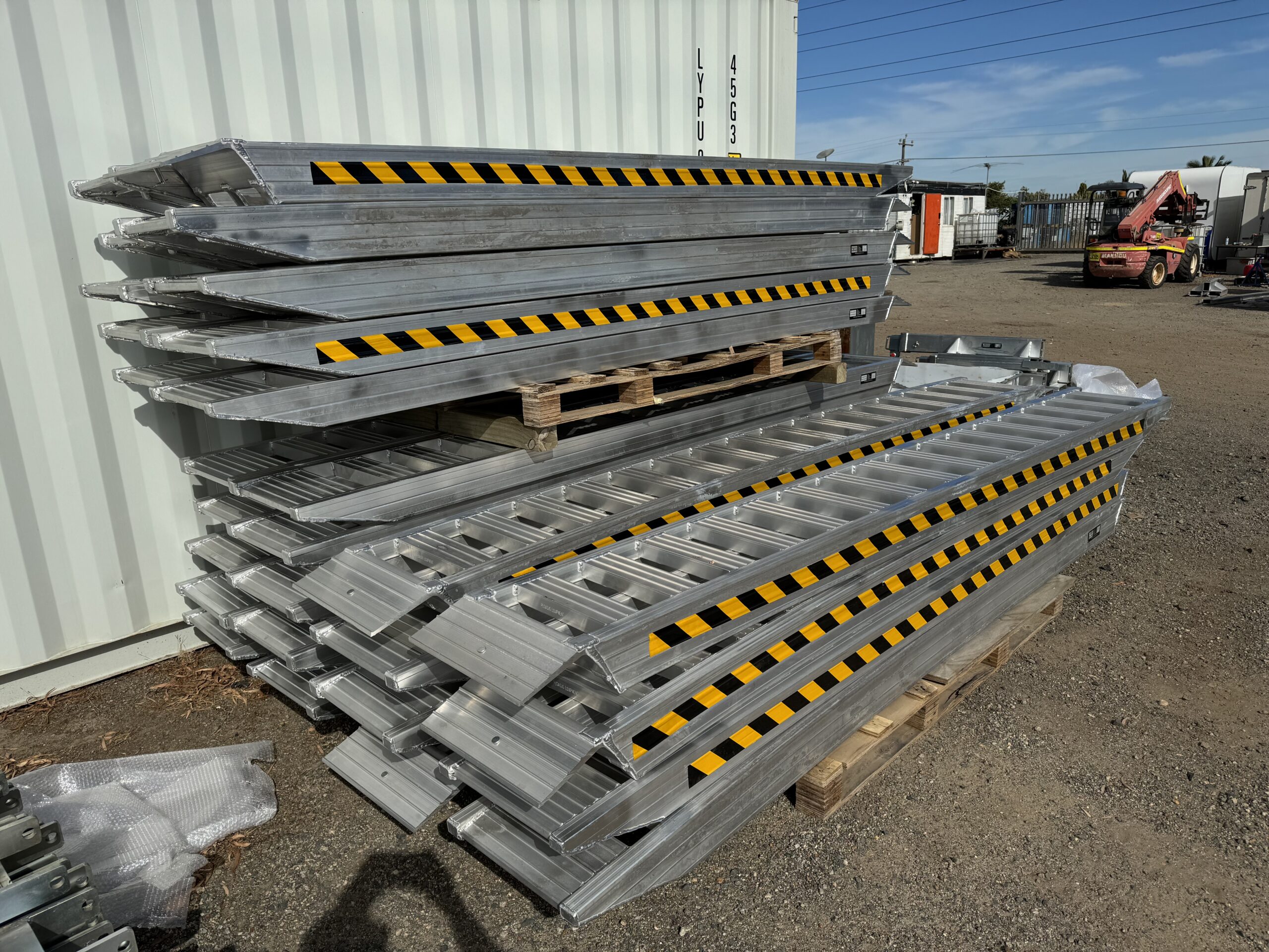 Aluminium Loading Ramps Pair 3000kg 3600mm - Perth Equipment Sales